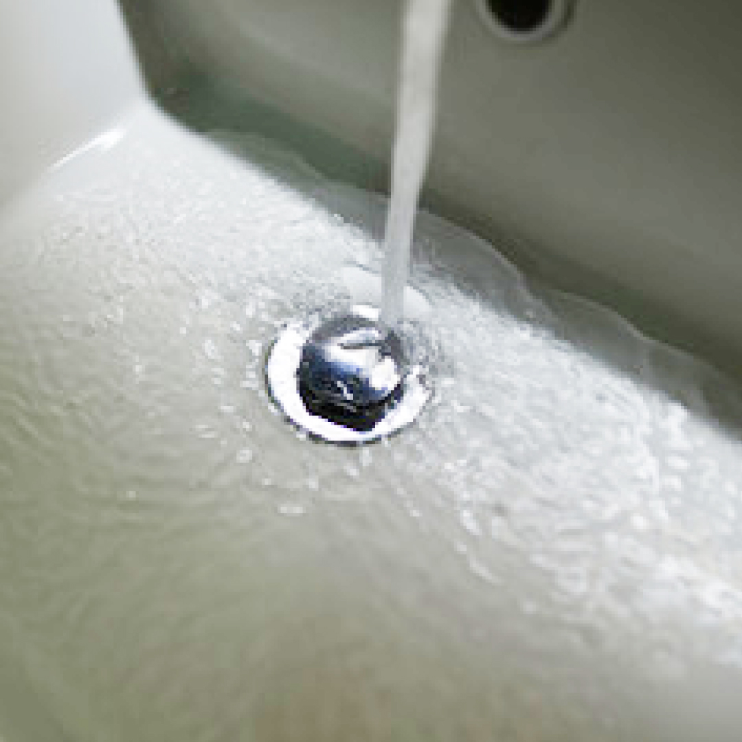 5 Signs of Clogged Underground Drains